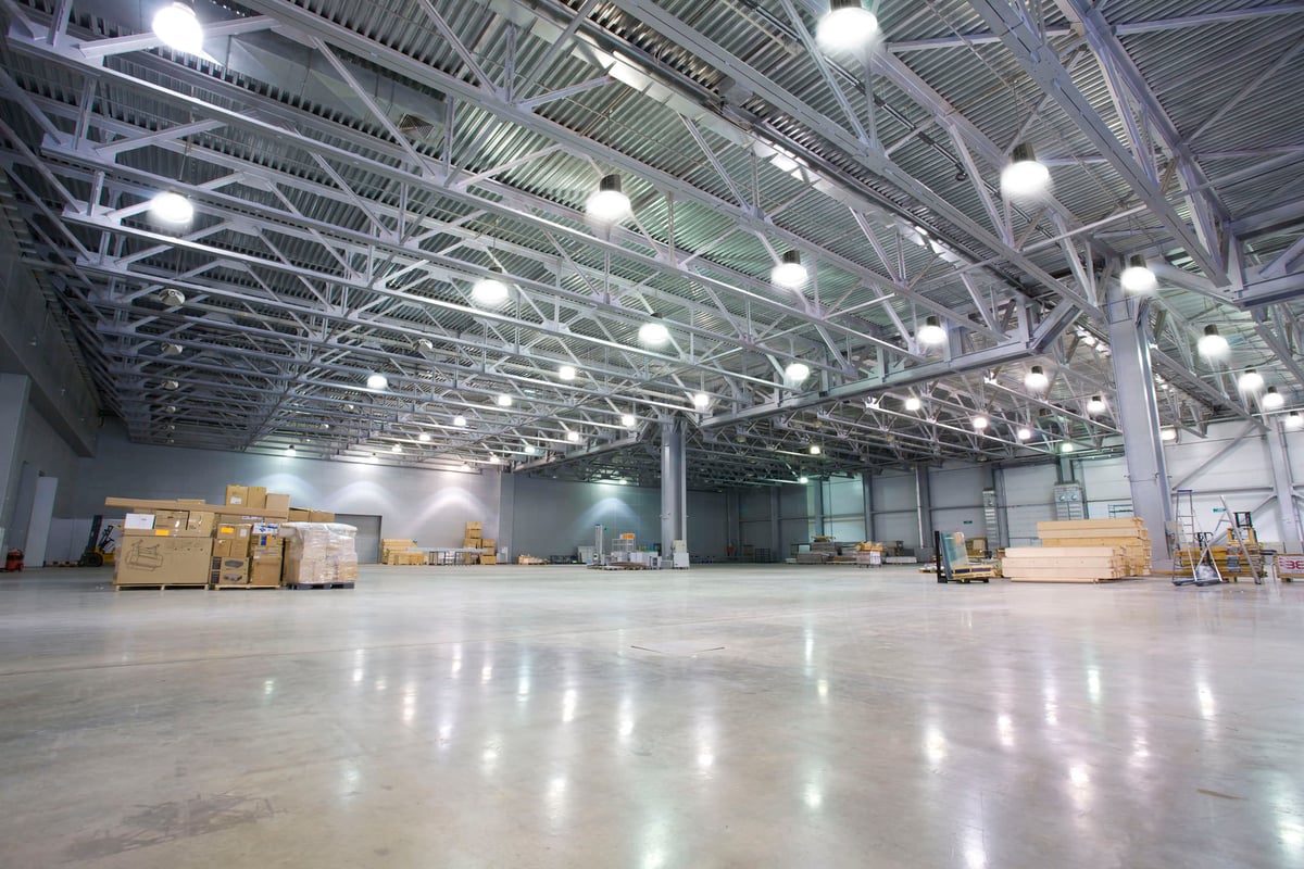 The Importance of CRI and CCT in Industrial LED Lighting Applications