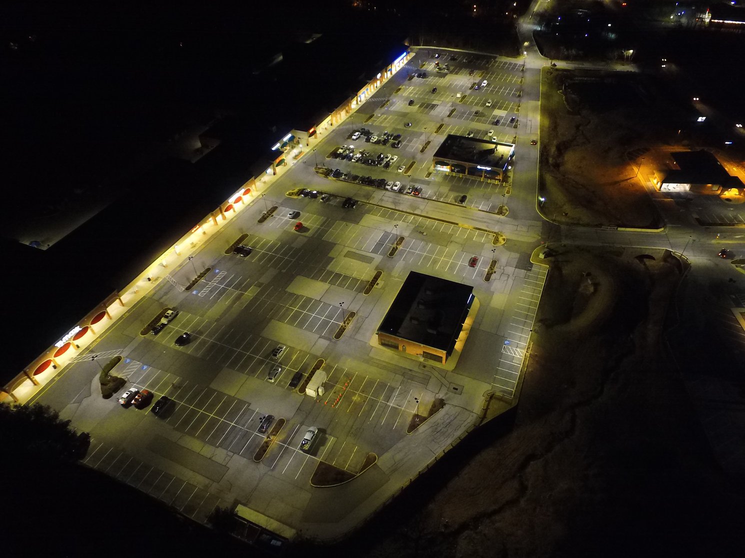 Supermarket and Grocery Store Lighting: LEDs Everywhere